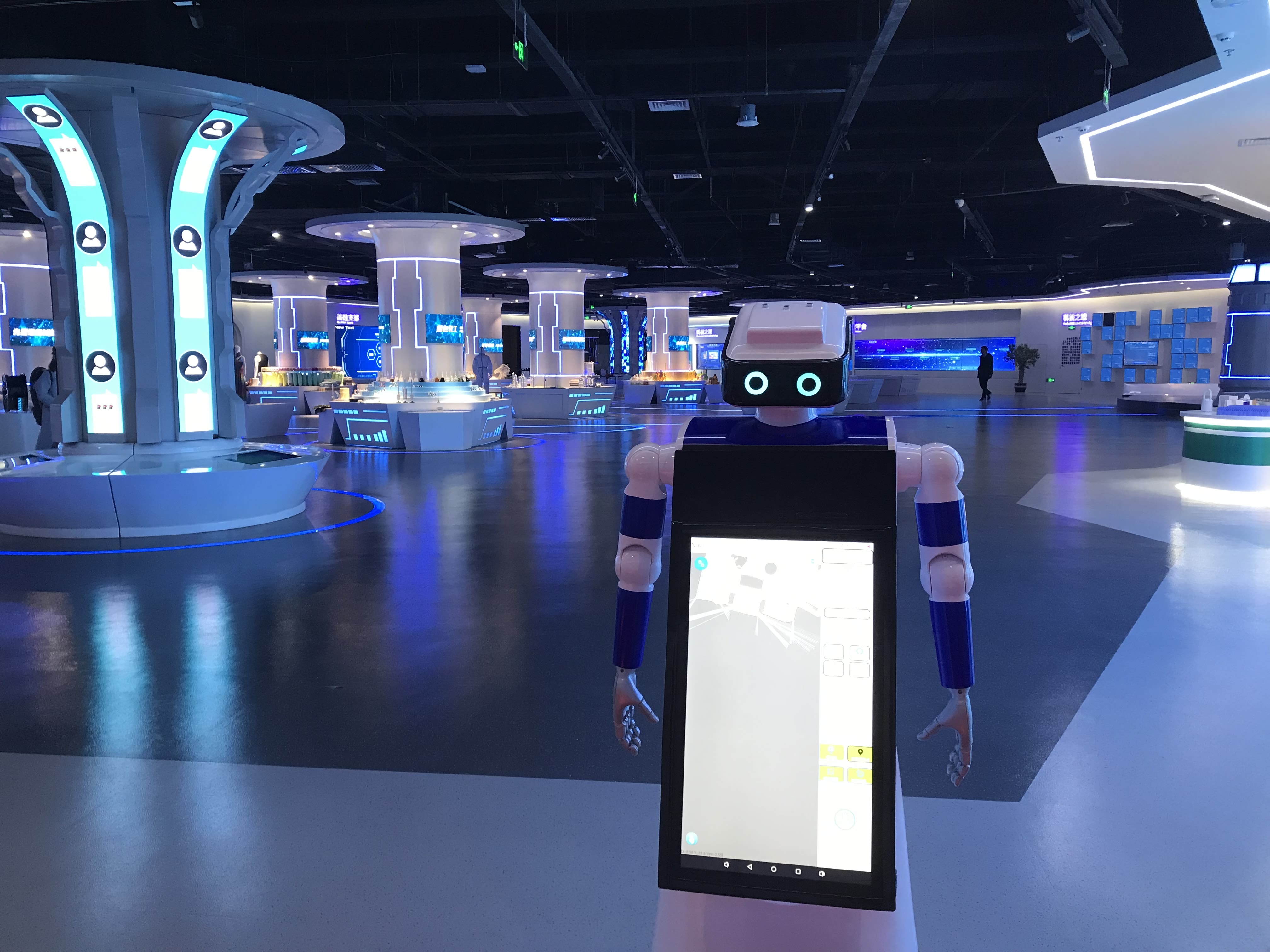 澳博信息科技有限公司-专业生产服务机器人